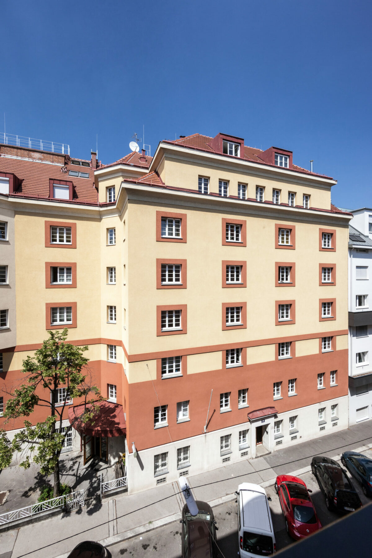 Modernes Wohnheim nahe der FH Wien.